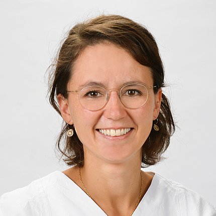 Dr. med. Alina Hilger - The Erlangen Vesicle Initiative